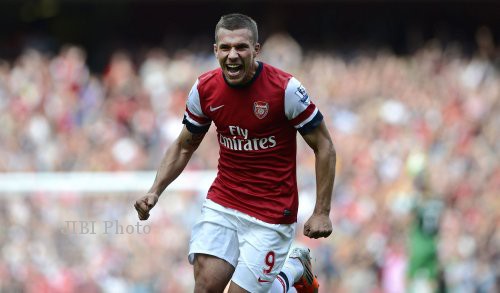 Podolski: Arsenal Tak Akan Ikuti Cara Chelsea